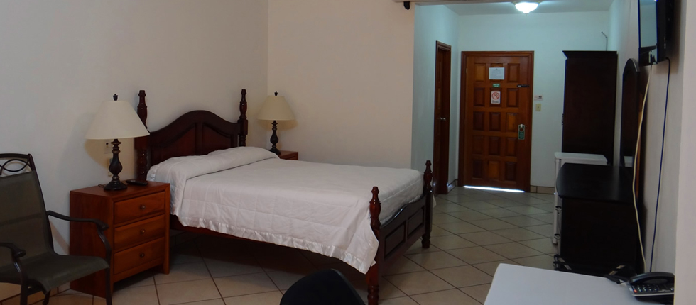 Rooms & Rates - Belmopan Hotel - Bullfrog Inn